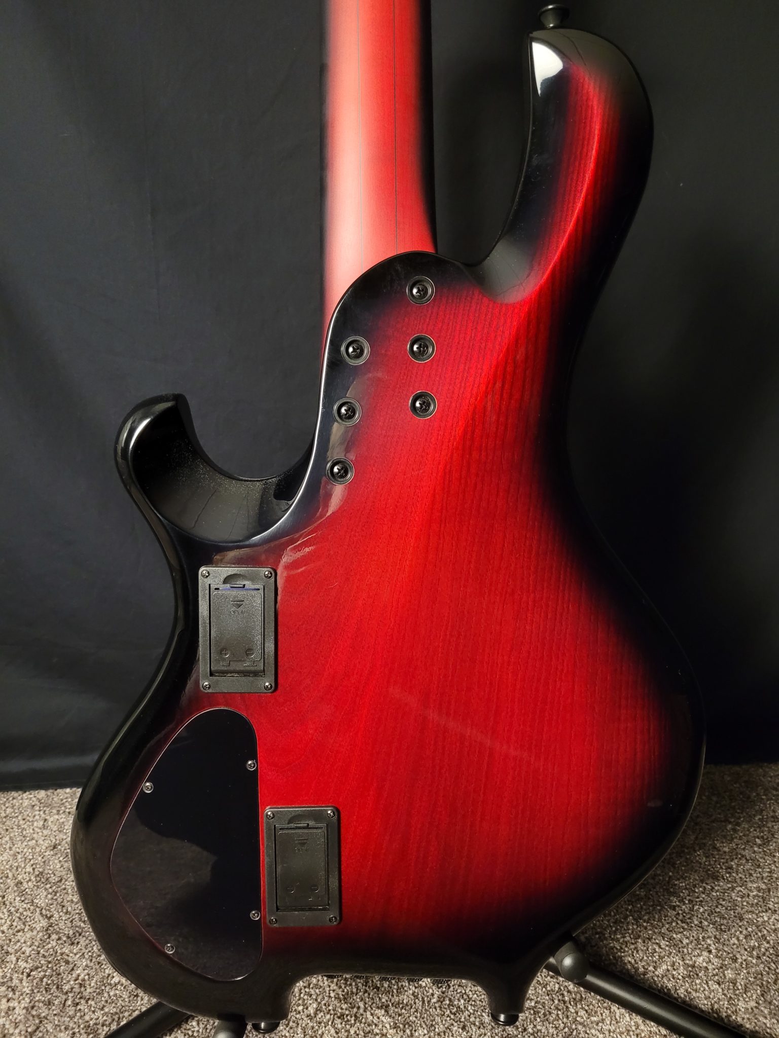 Maruszczyk Headless Frog, 5-String, Transparent Red BurstON SALE ...