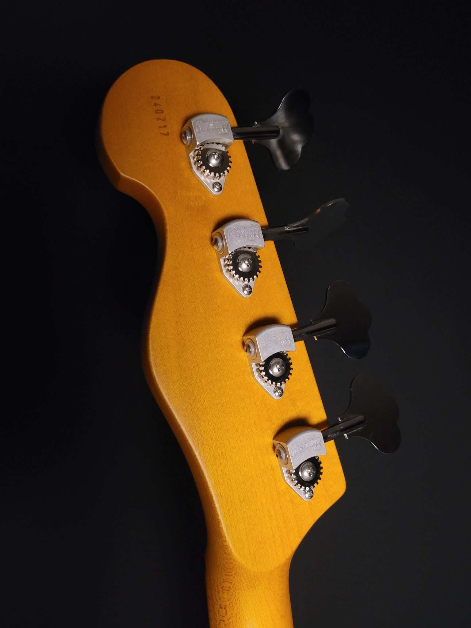 Maruszczyk Mr. Tee, 30" Short Scale, 3 Tone SunburstIn Stock | Bass North